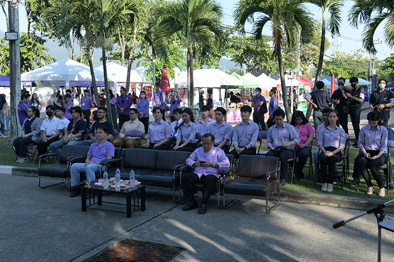 ข่าวสาร : โครงการโลกกิจกรรม ประจำปีการศึกษา 2563 CMU FIRST MEET 2020 ...
