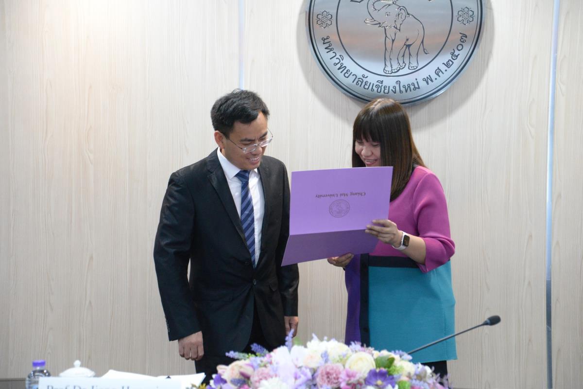 ข่าวสาร : ให้การต้อนรับคณะจาก Hezhou University ประเทศสาธารณรัฐประชาชน ...